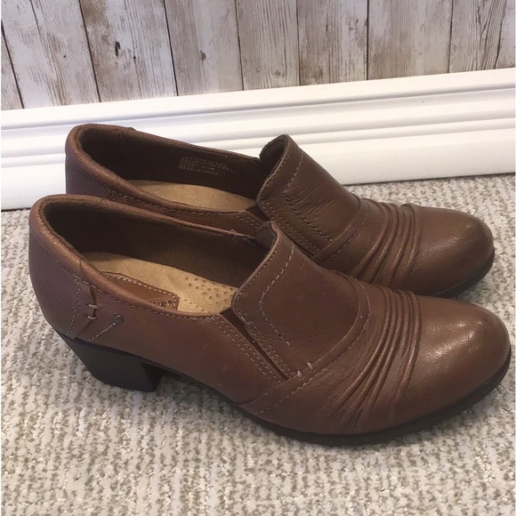 Earth Origins | Shoes | Earth Origins By Earth Golden Brown Slip On ...